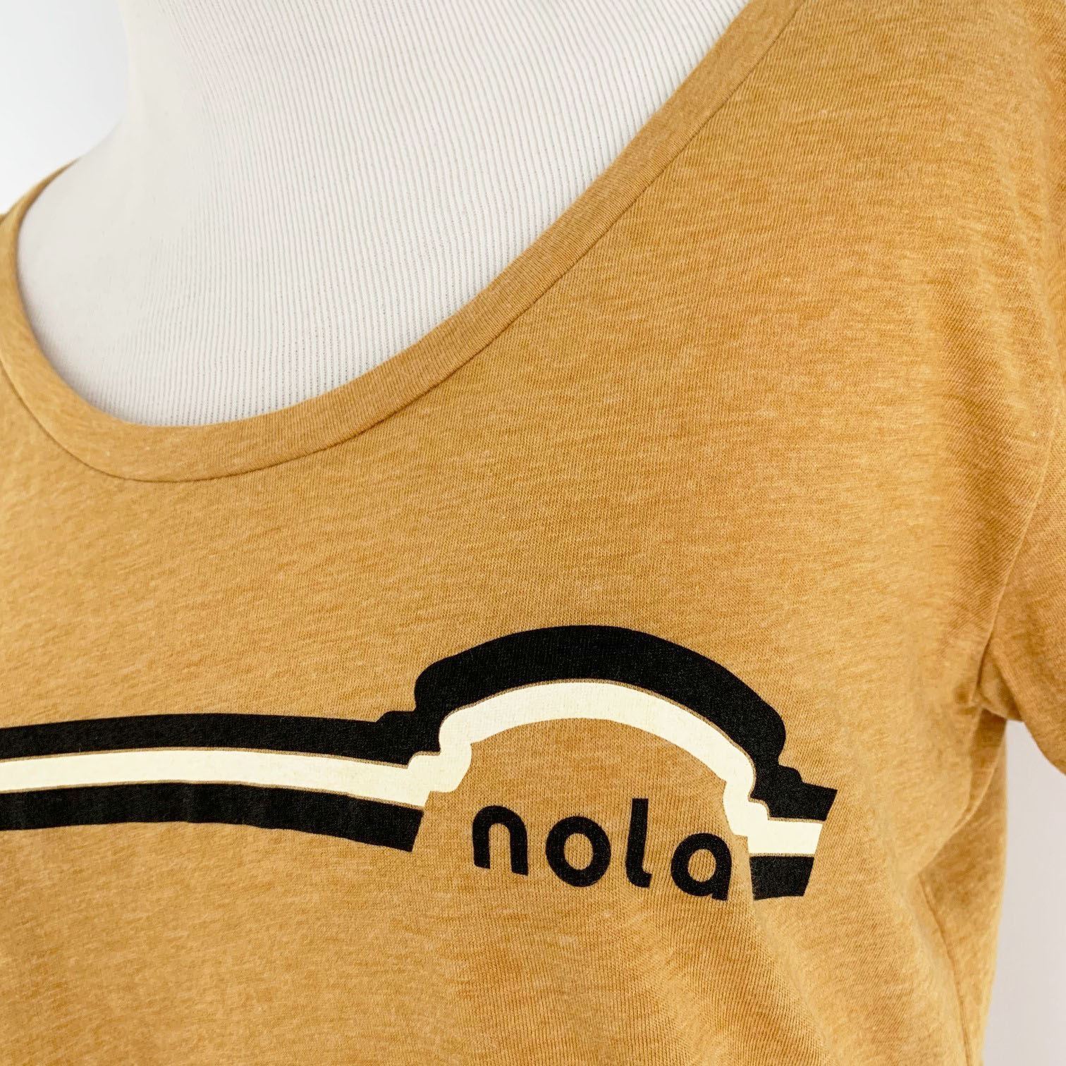 Sarah Ott New Orleans| NOLA Retro Gold